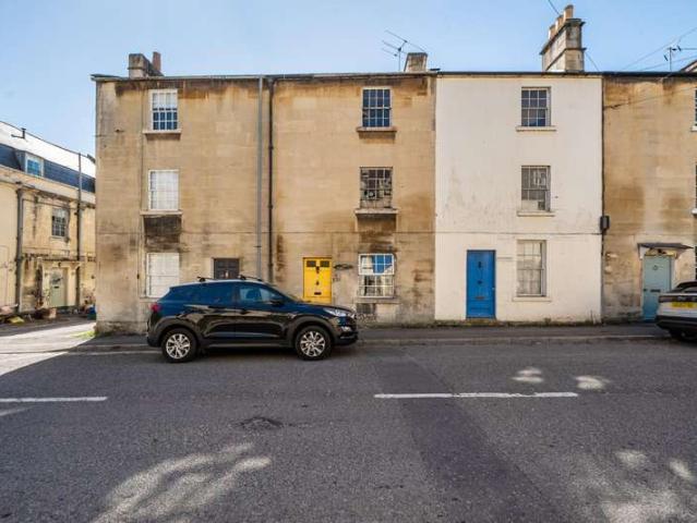 3 Bedroom Terraced House