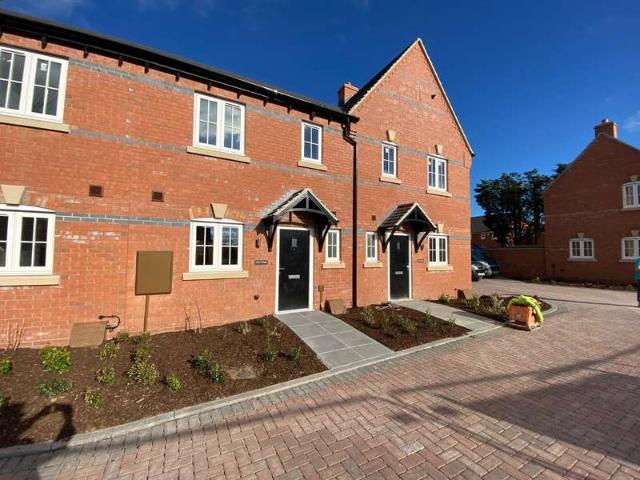 3 Bedroom Terraced House