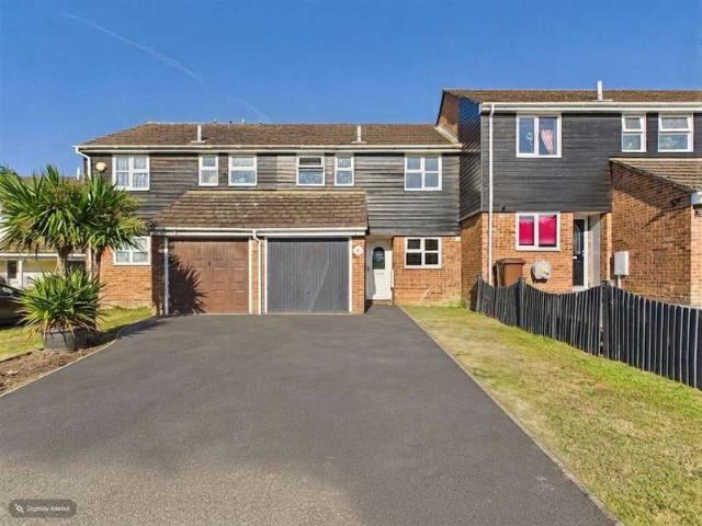 3 Bedroom Terraced House