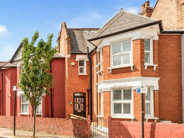 3 Bedroom Terraced House