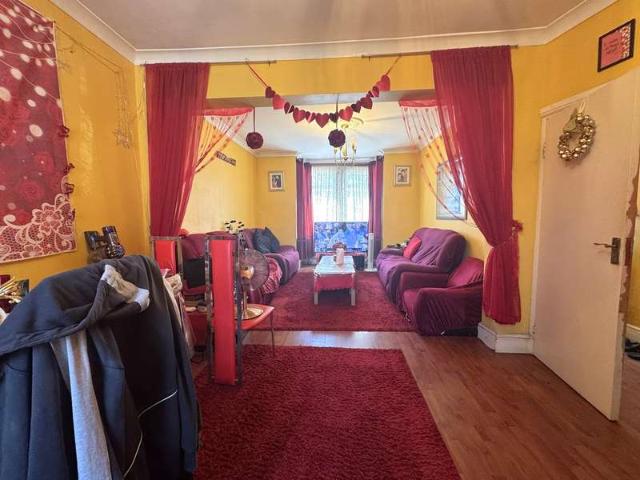 3 Bedroom Terraced House