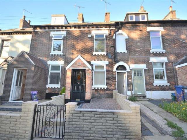 4 Bedroom Terraced House