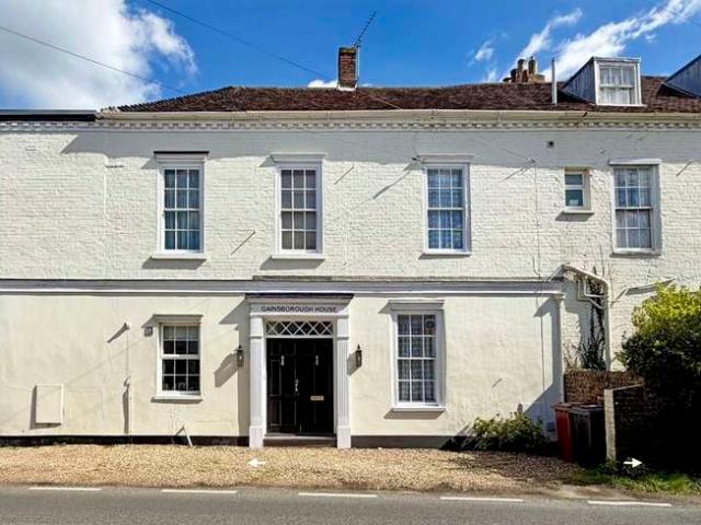3 Bedroom Terraced House