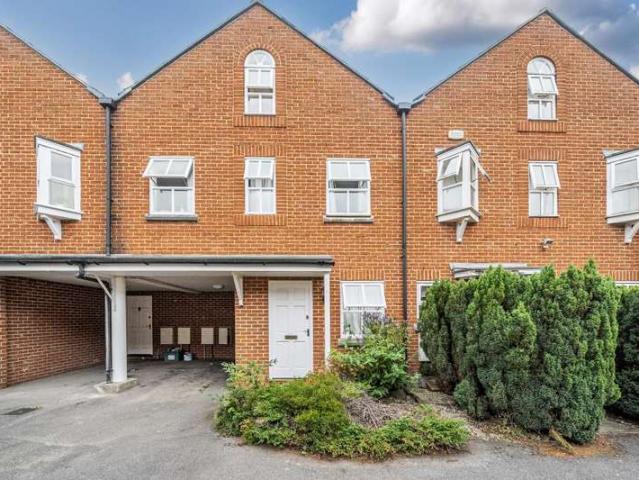 3 Bedroom Terraced House