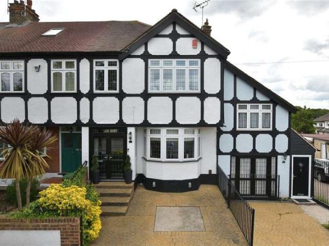 3 Bedroom Terraced House