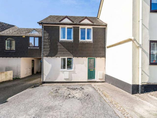 3 Bedroom Terraced House