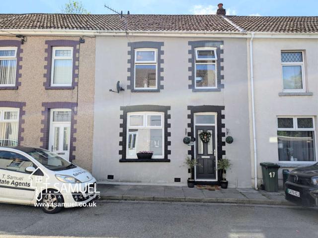 3 Bedroom Terraced House