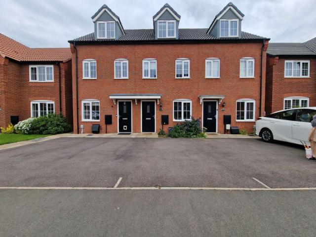 3 Bedroom Terraced House