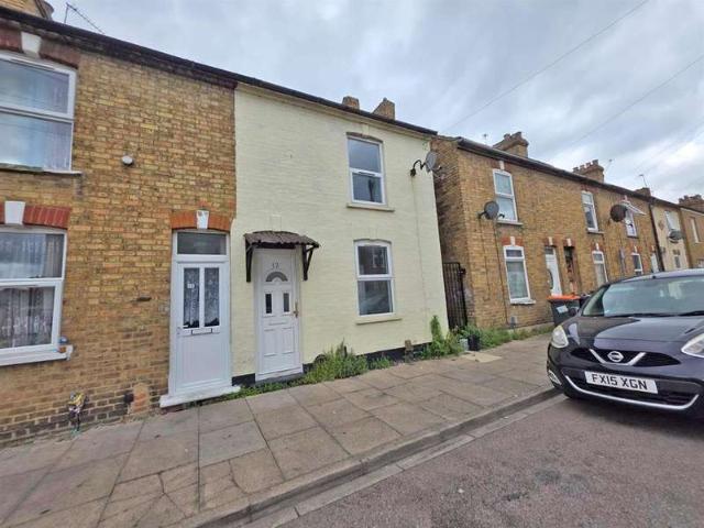 3 Bedroom Terraced House