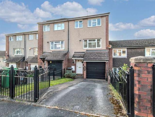 3 Bedroom Terraced House
