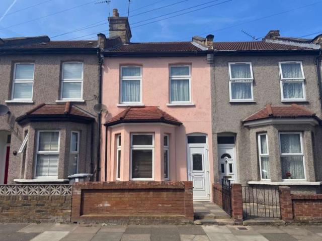 3 Bedroom Terraced House
