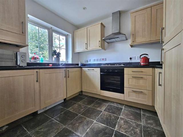 3 Bedroom Terraced House