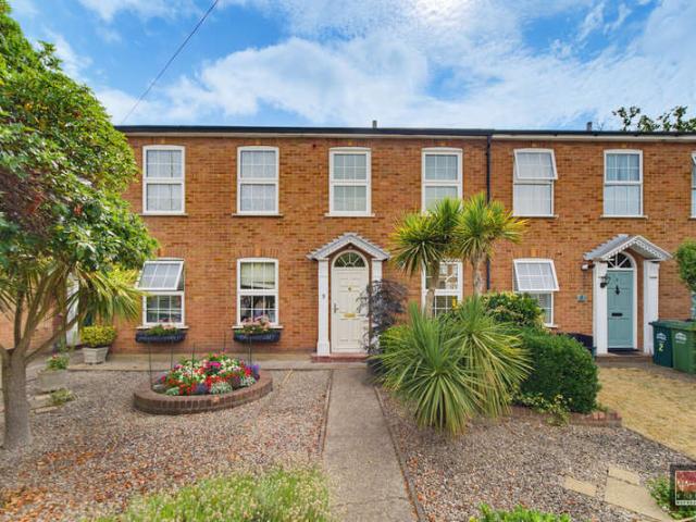 3 Bedroom Terraced House