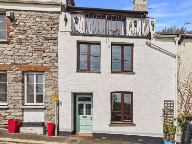 3 Bedroom Terraced House