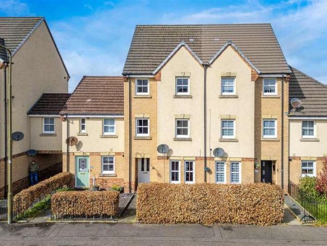 3 Bedroom Terraced House