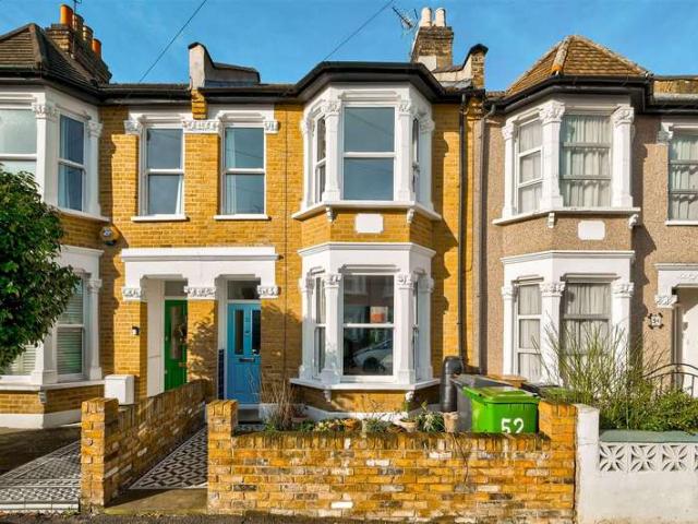 3 Bedroom Terraced House