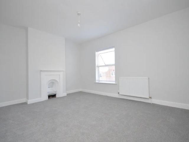 3 bedroom terraced house