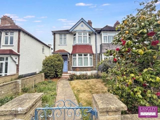 3 Bedroom Terraced House