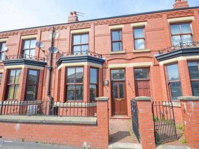 3 Bedroom Terraced House