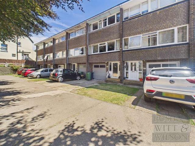 3 Bedroom Terraced House
