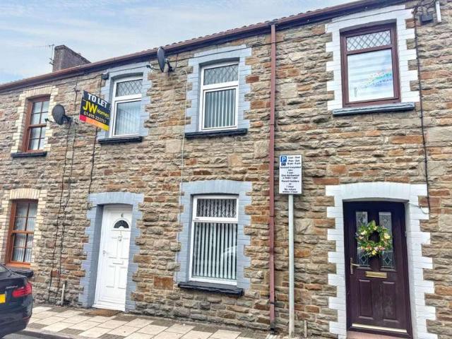 3 Bedroom Terraced House
