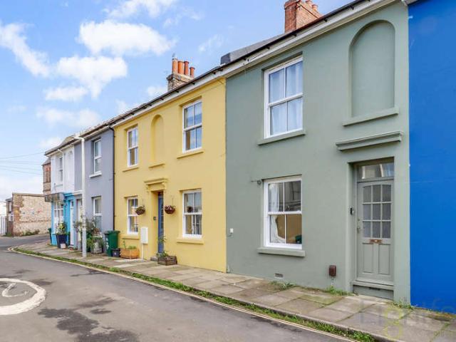 3 Bedroom Terraced House