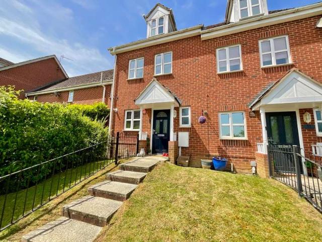 3 Bedroom Terraced House