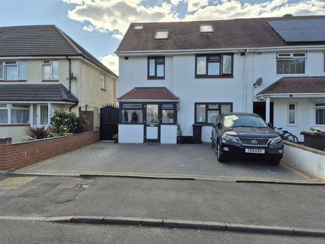 3 Bedroom Semi Detached House
