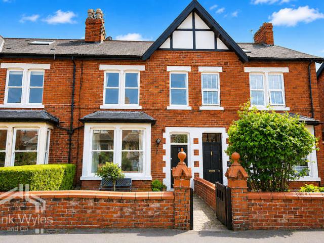 3 Bedroom Terraced House