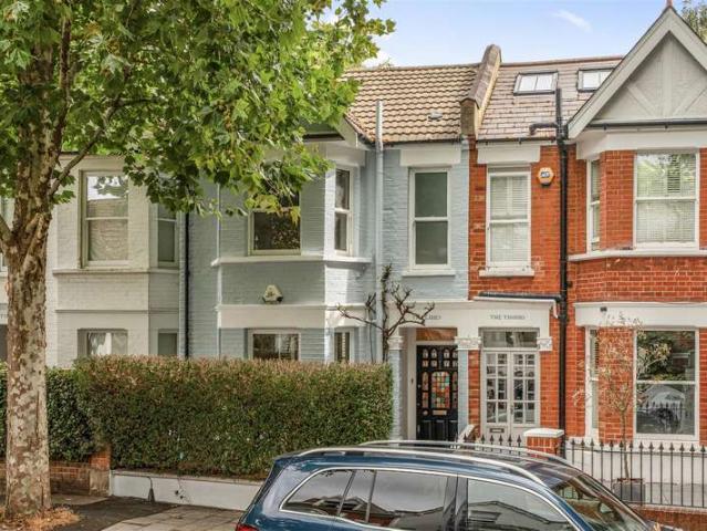 3 Bedroom Terraced House