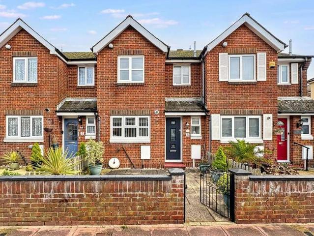 3 Bedroom Terraced House