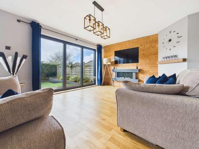 3 Bedroom Terraced House