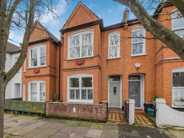 3 Bedroom Terraced House