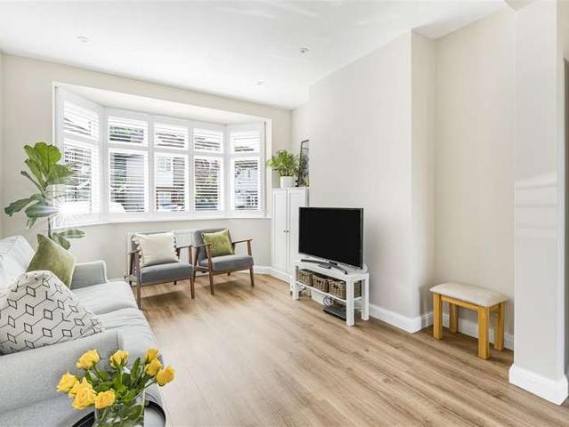 3 Bedroom Terraced House