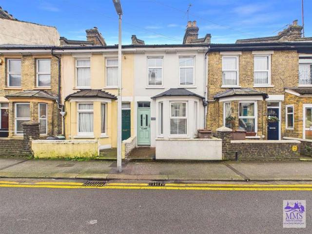 3 Bedroom Terraced House