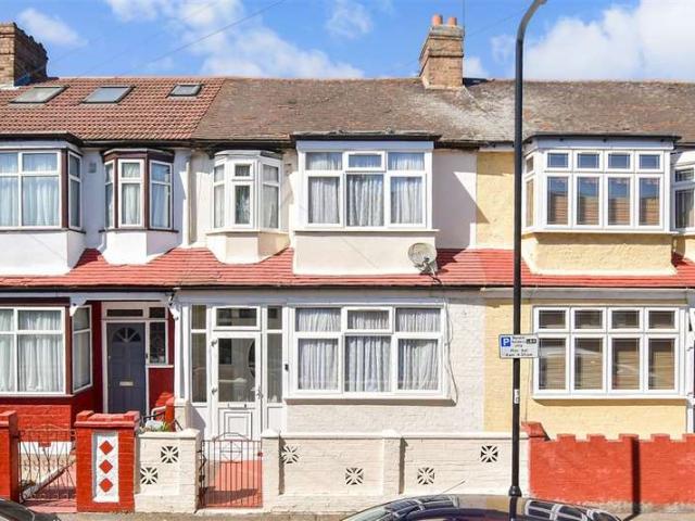 3 Bedroom Terraced House
