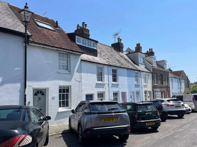 3 Bedroom Terraced House