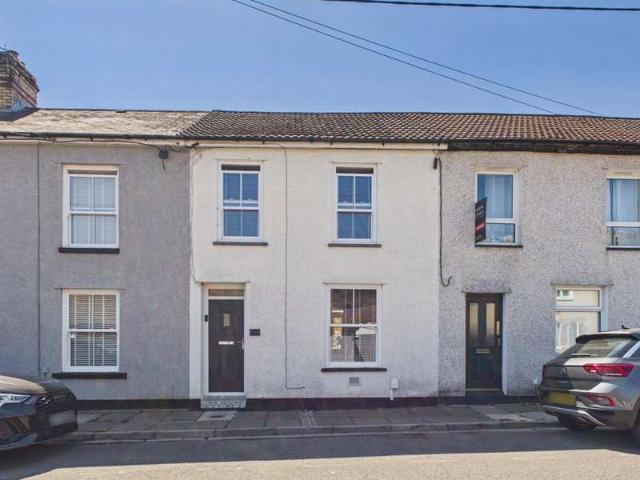 3 Bedroom Terraced House