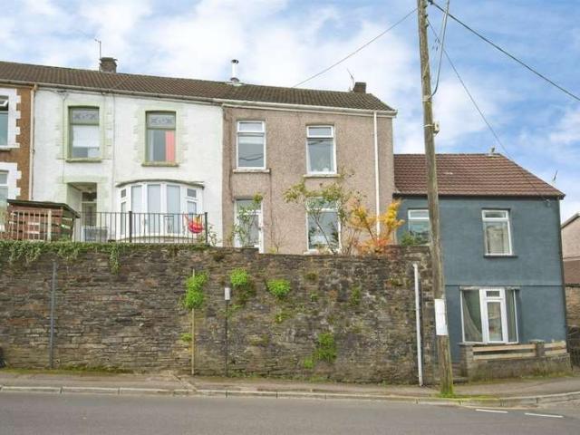 3 Bedroom Terraced House