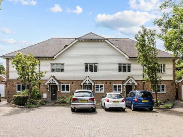 3 Bedroom Terraced House