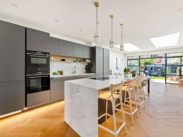 3 Bedroom Terraced House