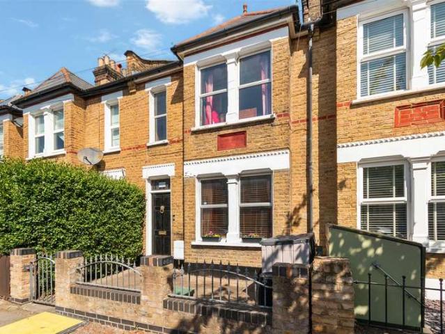 3 Bedroom Terraced House
