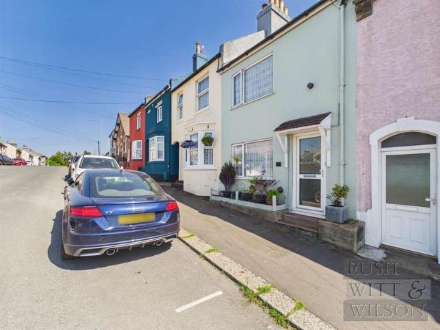 3 Bedroom Terraced House