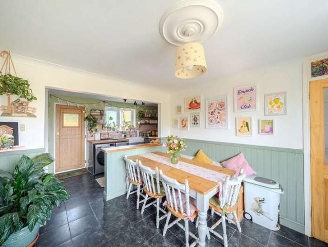 3 Bedroom Terraced House