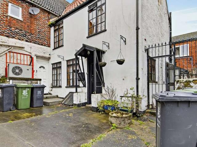 3 Bedroom Terraced House