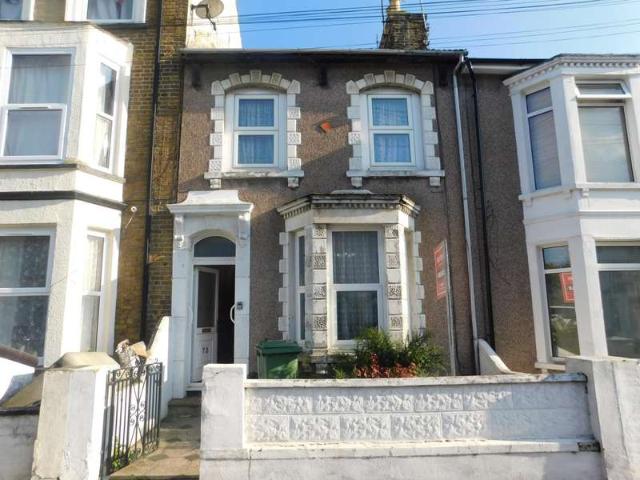 3 Bedroom Terraced House