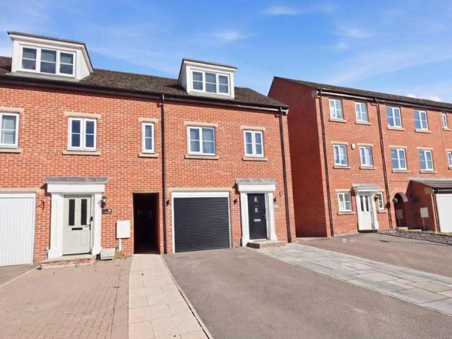 3 Bedroom Terraced House