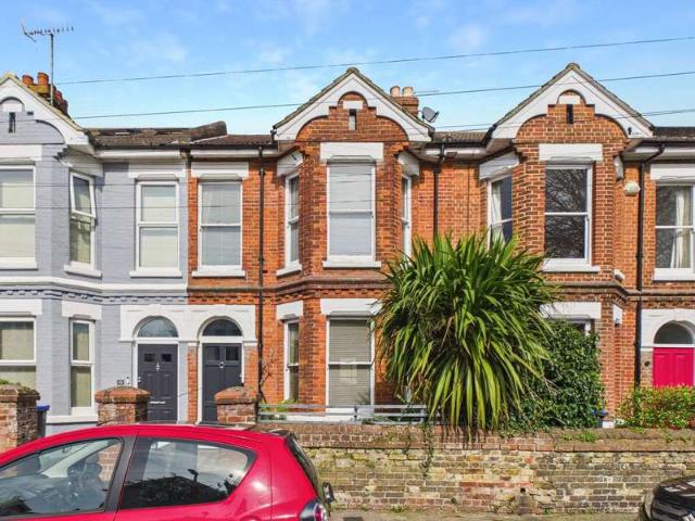 3 Bedroom Terraced House