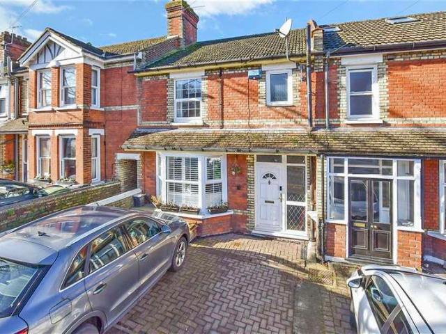 3 Bedroom Terraced House