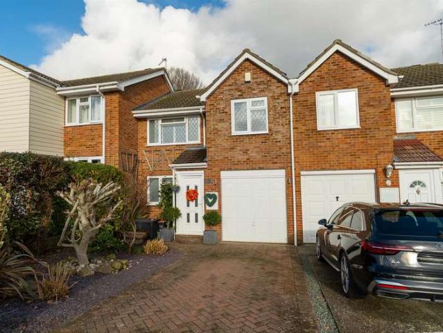 3 Bedroom Terraced House